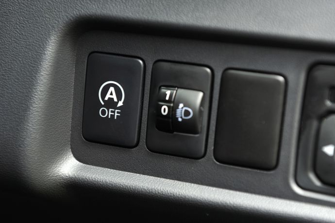 Mitsubishi Mirage technical specifications and fuel economy